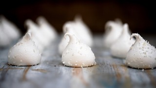 Meringue Made Simple: Shaping, Sizing & Colouring | Workshop